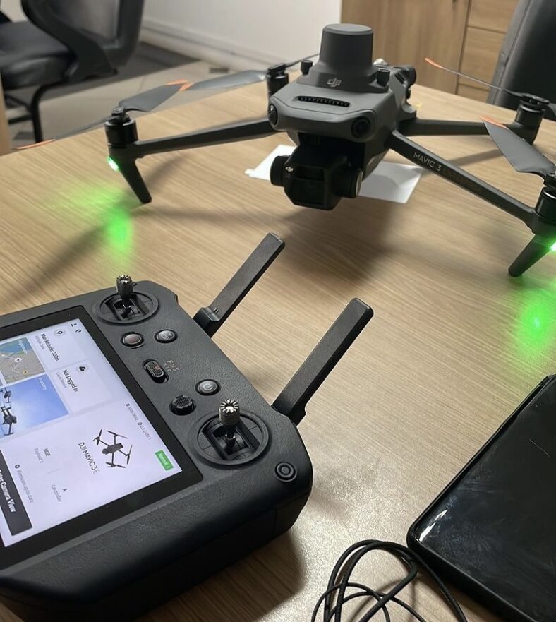 Where is the SD card on Mavic 3? | Drones-Pro