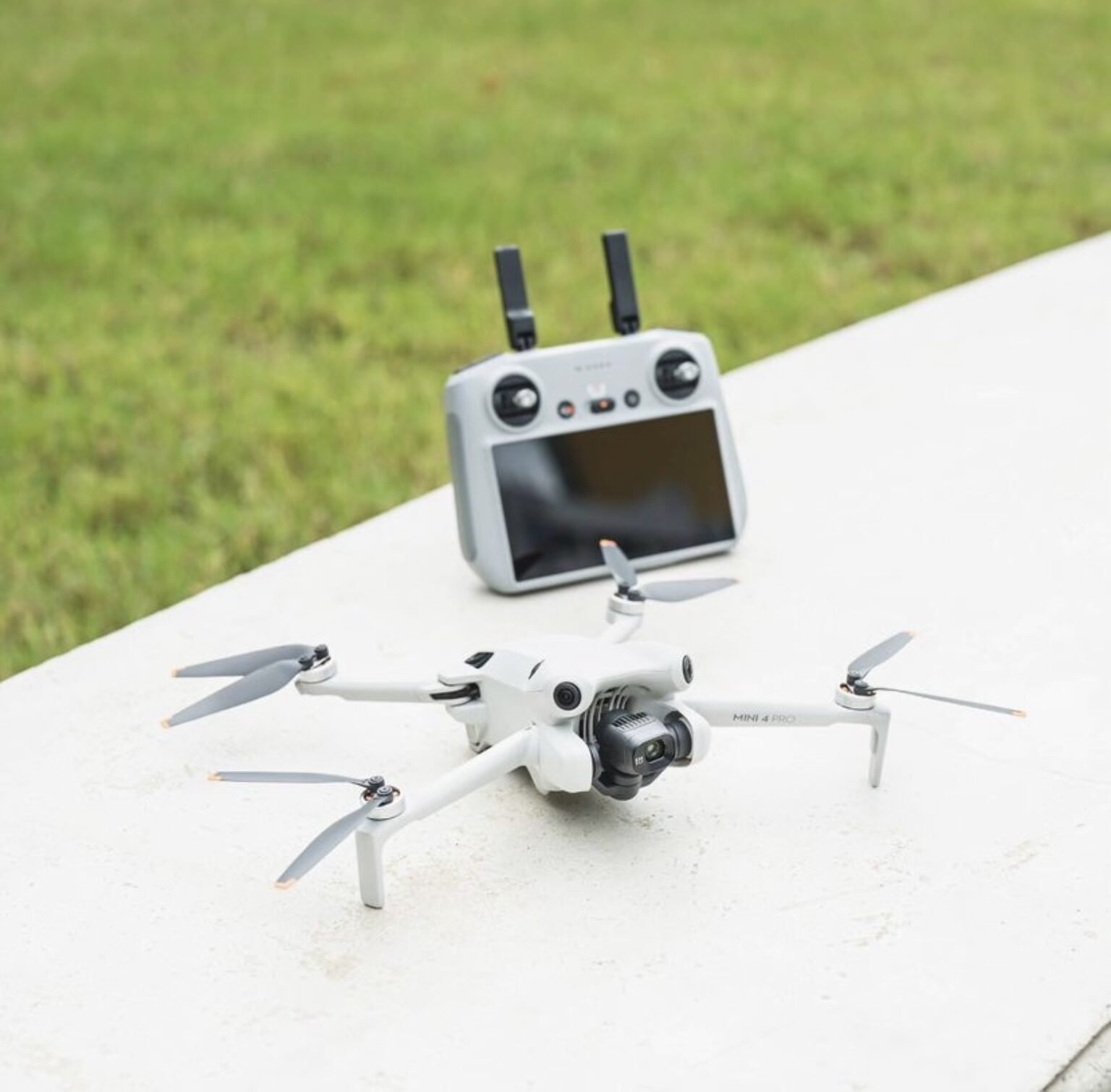 Do DJI Drones Have Storage? | Drones-Pro