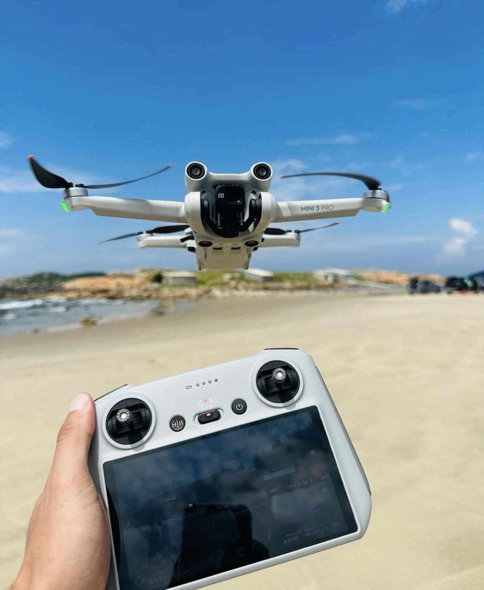 What is the Difference Between DJI Active Track and Follow Me? | Drones-Pro